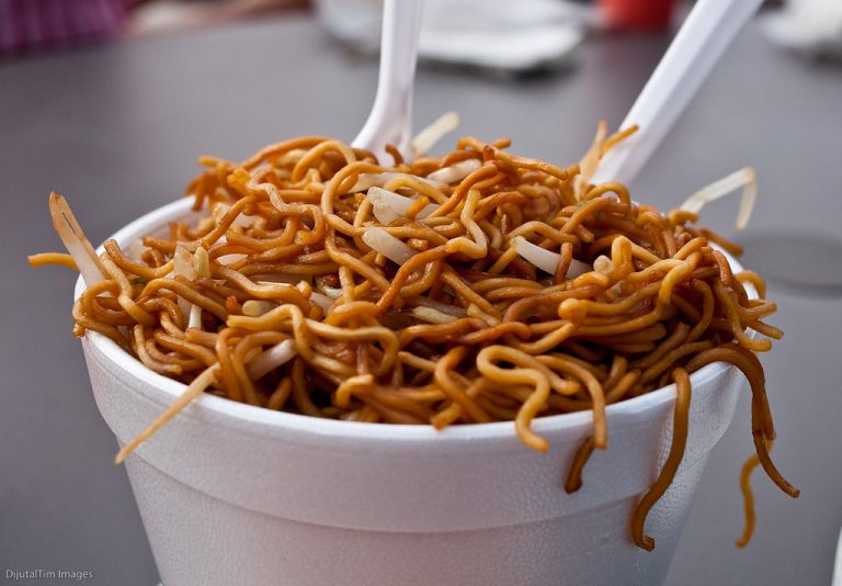 Chow Mein – A Global History of Food